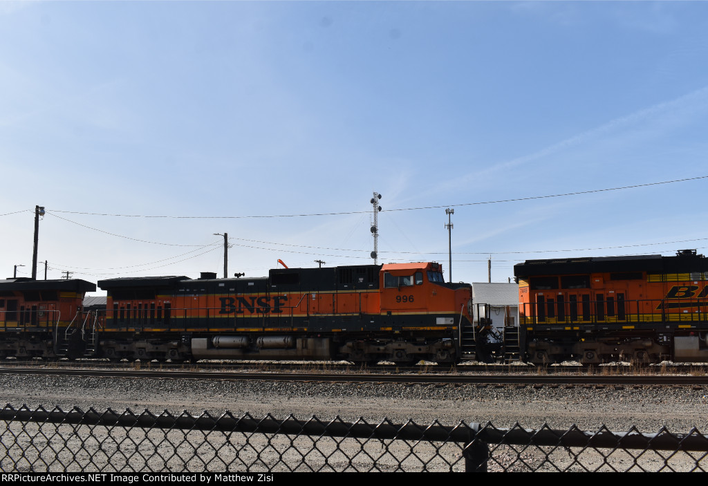 BNSF 996